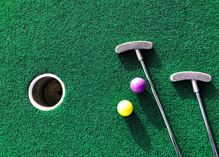 Putterama Mini Putt - Community Living Owen Sound and District